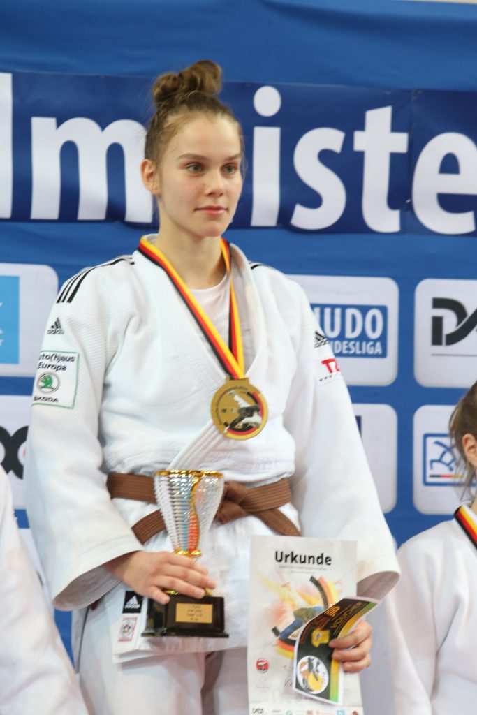 Wieder eine Judo-Frau zur Wahl zum Nachwuchssportler des Monats Juni ...